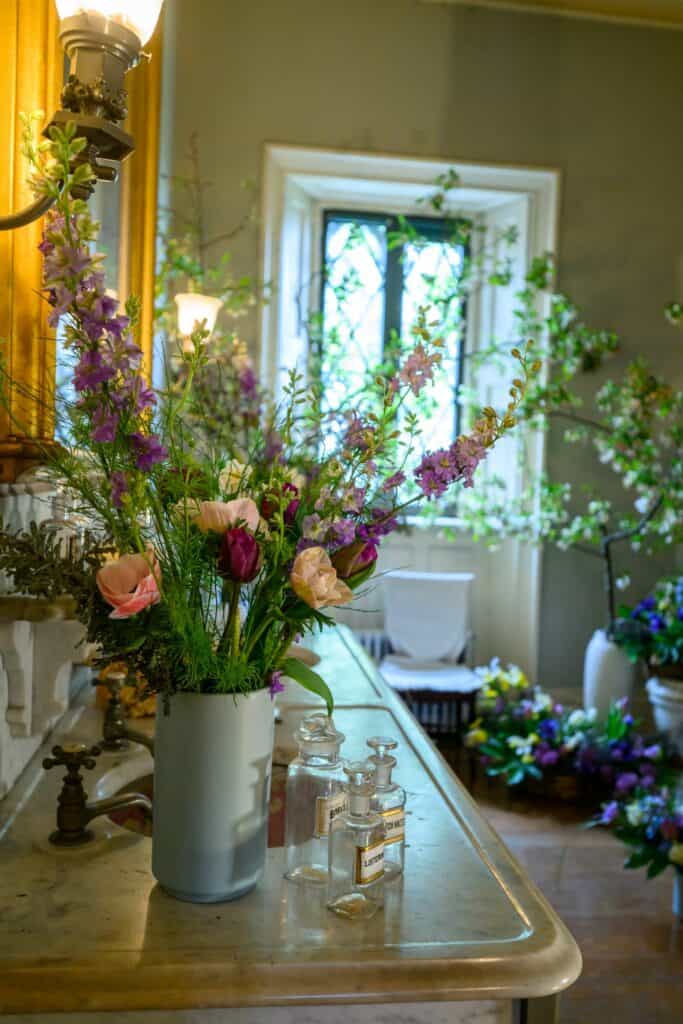 Flower House & Market | Lyndhurst Mansion